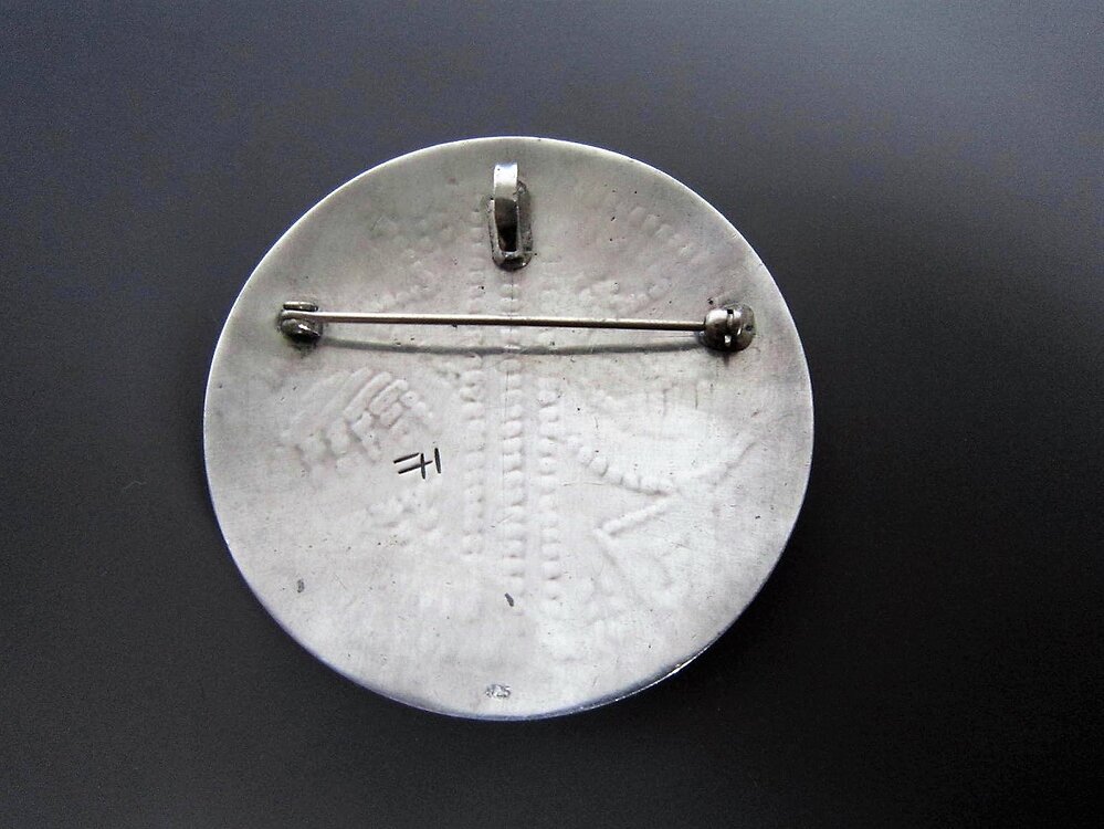 Help needed for identifying hallmark on HOPI PENDANT: HOPICRAFTS ...