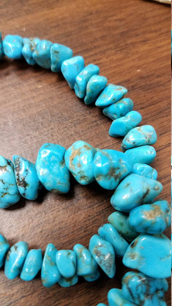 Identification help with a strand of Turquoise - Identifying ...