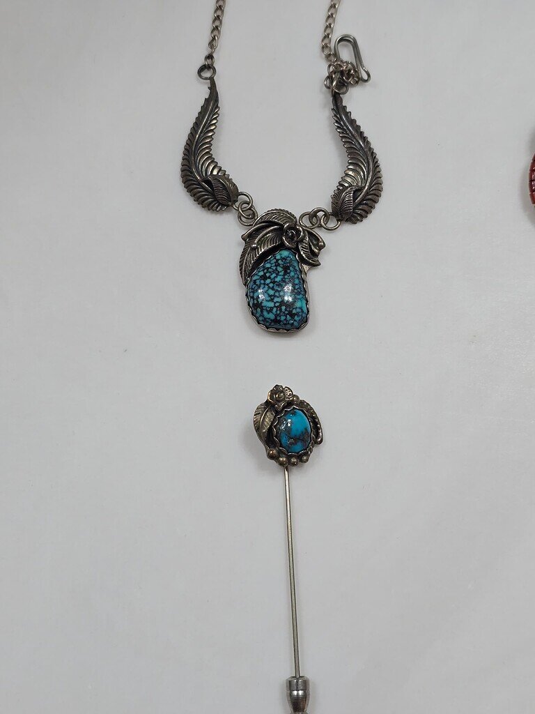 Help identifying unique turquoise - Identifying & Discovering ...
