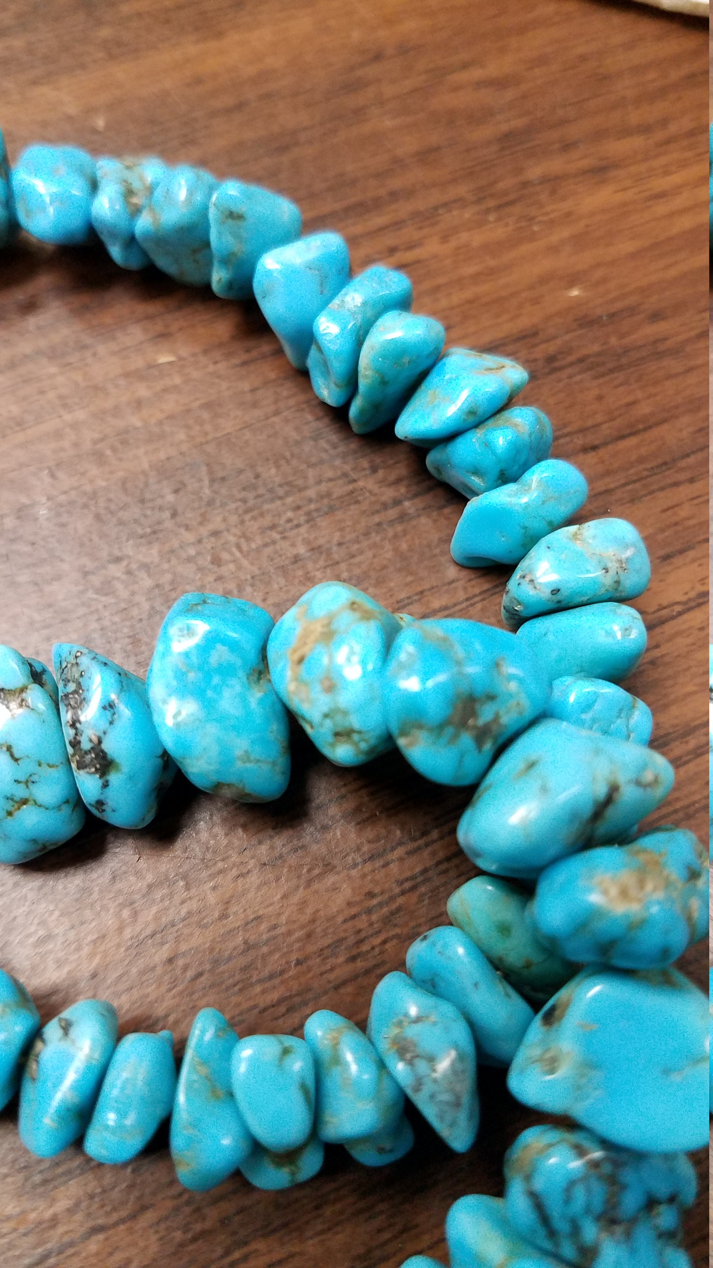 Identification help with a strand of Turquoise - Identifying ...